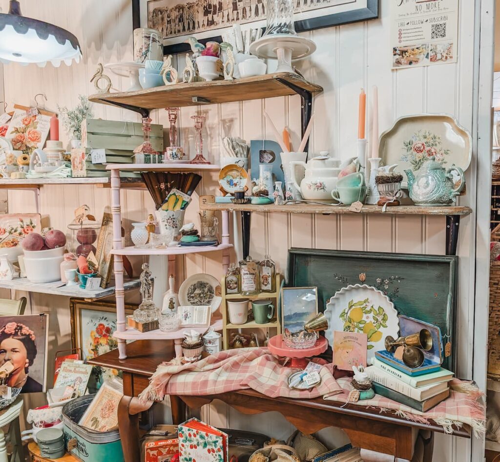 The Best Ideas For A Vintage Booth's Summer Displays - The Fifth Sparrow No More